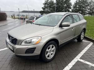 Brūns Volvo XC60 2010 Telšiai, ar dzinēja tilpumu 2.40 L un nobraukumu 282 tūkst. km par 5750 €, foto  vietnē AUTOMOTO.COM.LV