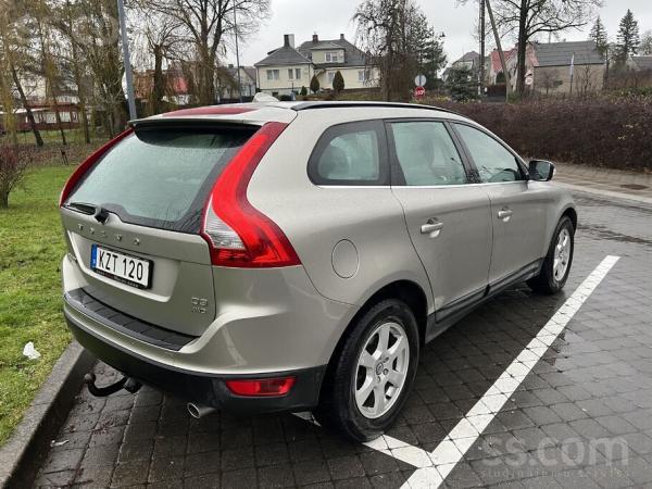 Brūns Volvo XC60 2010 Telšiai, ar dzinēja tilpumu 2.40 L un nobraukumu 352 tūkst. km par 5900 €, foto 5 vietnē AUTOMOTO.COM.LV