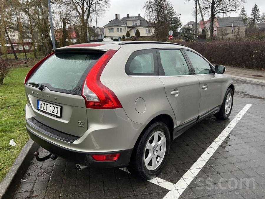 Brūns Volvo XC60 2010 Telšiai, ar dzinēja tilpumu 2.40 L un nobraukumu 352 tūkst. km par 5900 €, foto 5 vietnē AUTOMOTO.COM.LV
