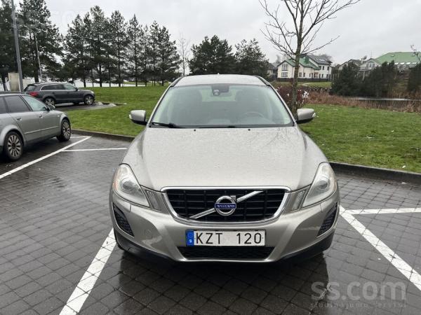 Brūns Volvo XC60 2010 Telšiai, ar dzinēja tilpumu 2.40 L un nobraukumu 352 tūkst. km par 5900 €, foto 8 vietnē AUTOMOTO.COM.LV