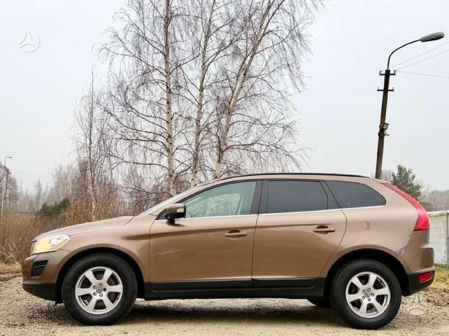 Brūns Volvo XC60 2010 Šauļi, ar dzinēja tilpumu 1.98 L un nobraukumu 282 tūkst. km par 9950 €, foto 13 vietnē AUTOMOTO.COM.LV