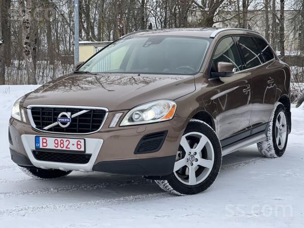 Brown Volvo XC60 2010 in Jekabpils, with an engine capacity of 2.40 L and mileage of 262 thousand km for 9200 €, photo 1 on AUTOMOTO.COM.LV