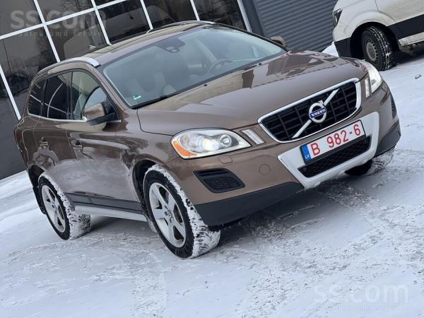 Brown Volvo XC60 2010 in Jekabpils, with an engine capacity of 2.40 L and mileage of 262 thousand km for 9200 €, photo 5 on AUTOMOTO.COM.LV