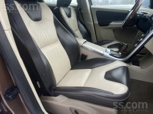 Brūns Volvo XC60 2010 Jēkabpils, ar dzinēja tilpumu 2.40 L un nobraukumu 262 tūkst. km par 9200 €, foto 17 vietnē AUTOMOTO.COM.LV