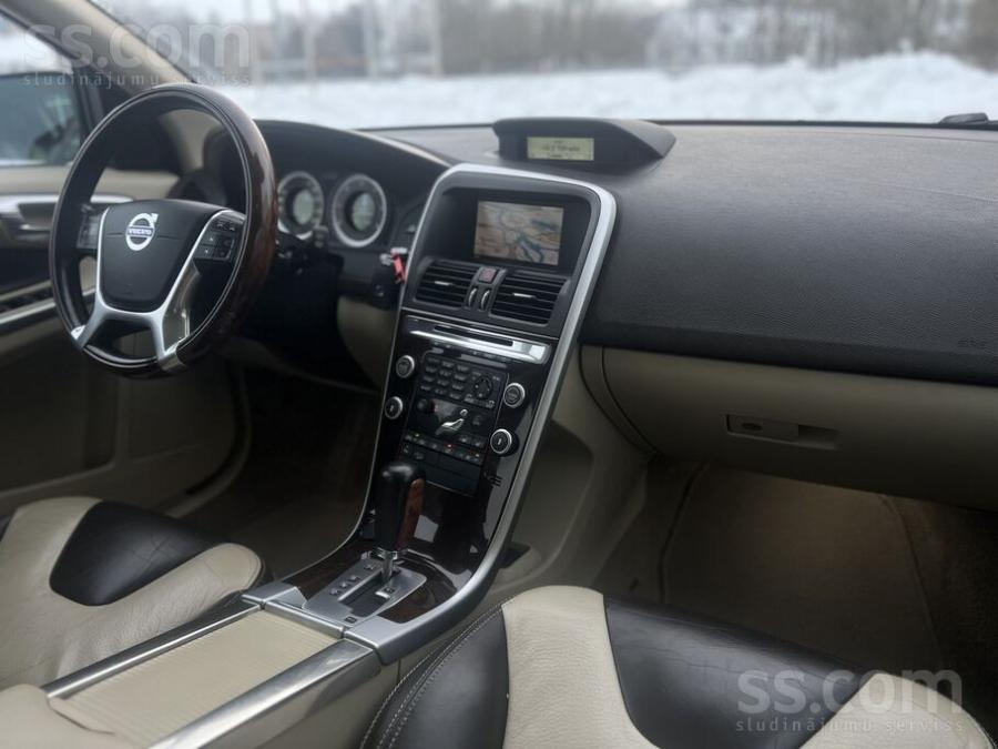 Brūns Volvo XC60 2010 Jēkabpils, ar dzinēja tilpumu 2.40 L un nobraukumu 262 tūkst. km par 9200 €, foto 19 vietnē AUTOMOTO.COM.LV
