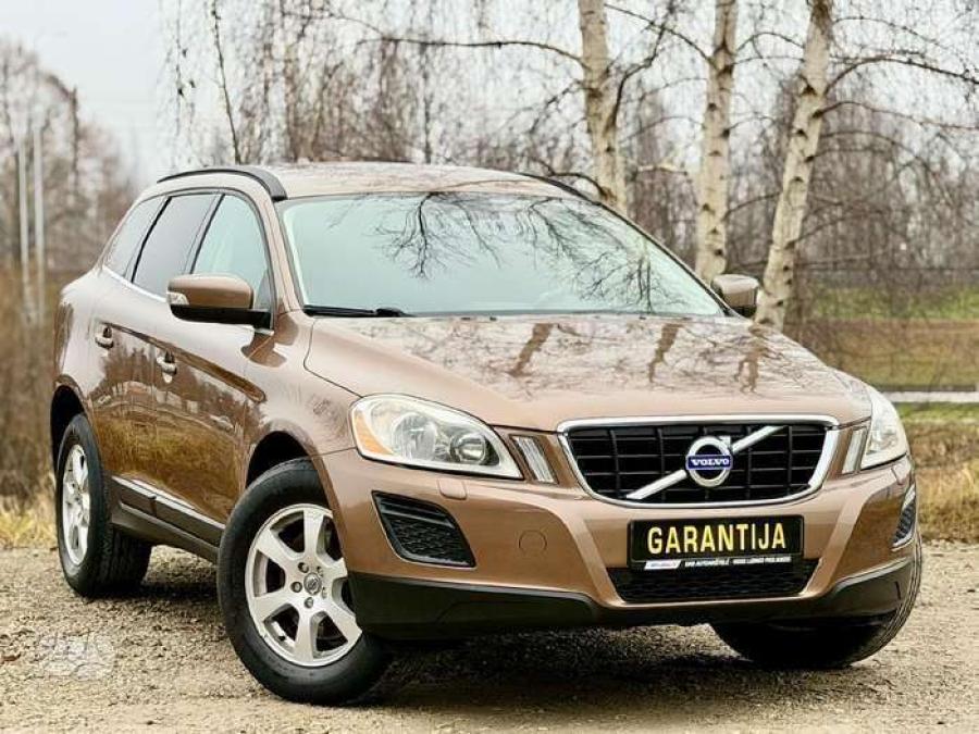 Brūns Volvo XC60 2010 Šauļi, ar dzinēja tilpumu 1.98 L un nobraukumu 282 tūkst. km par 9950 €, foto 1 vietnē AUTOMOTO.COM.LV