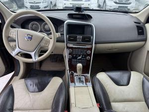 Brūns Volvo XC60 2010 Viļņa, ar dzinēja tilpumu 2.40 L un nobraukumu 250 tūkst. km par 6950 €, foto 11 vietnē AUTOMOTO.COM.LV