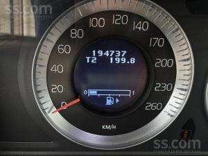 Brown Volvo XC60 2010 in Talsi, with an engine capacity of 2.40 L and mileage of 195 thousand km for 8970 €, photo 16 on AUTOMOTO.COM.LV