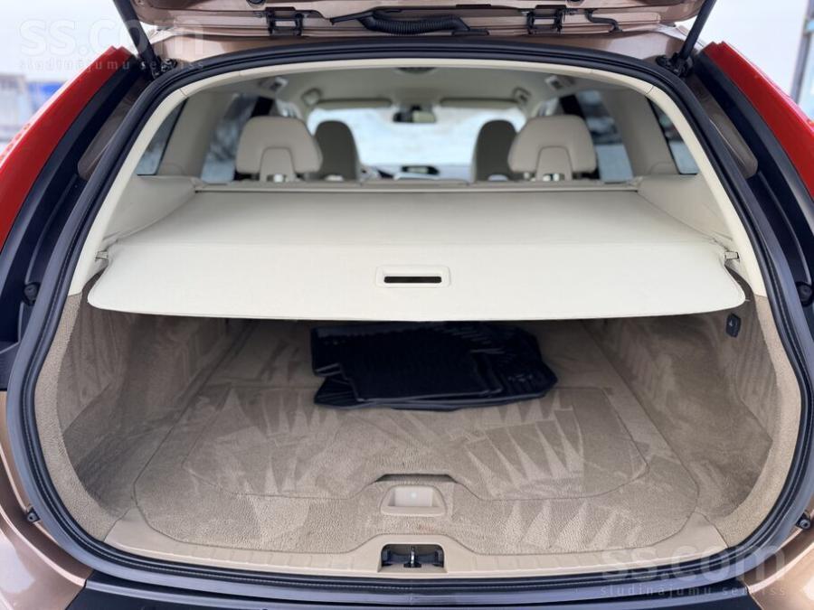Brūns Volvo XC60 2010 Rīga, ar dzinēja tilpumu 2.40 L un nobraukumu 268 tūkst. km par 9995 €, foto 6 vietnē AUTOMOTO.COM.LV