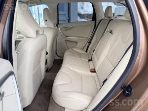 Brūns Volvo XC60 2010 Rīga, ar dzinēja tilpumu 2.40 L un nobraukumu 268 tūkst. km par 9995 €, foto 9 vietnē AUTOMOTO.COM.LV