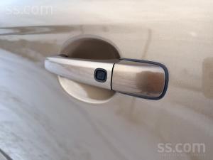Brūns Volvo XC60 2010 Rīga, ar dzinēja tilpumu 2.40 L un nobraukumu 268 tūkst. km par 9995 €, foto 14 vietnē AUTOMOTO.COM.LV