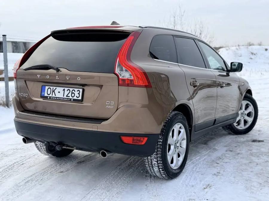 Brown Volvo XC60 2010 in Riga, with an engine capacity of 2.40 L and mileage of 268 thousand km for 9995 €, photo 5 on AUTOMOTO.COM.LV