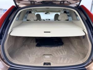 Brown Volvo XC60 2010 in Riga, with an engine capacity of 2.40 L and mileage of 268 thousand km for 9995 €, photo 7 on AUTOMOTO.COM.LV