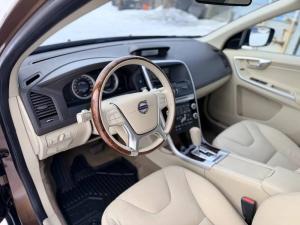 Brown Volvo XC60 2010 in Riga, with an engine capacity of 2.40 L and mileage of 268 thousand km for 9995 €, photo 12 on AUTOMOTO.COM.LV