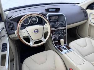 Brown Volvo XC60 2010 in Riga, with an engine capacity of 2.40 L and mileage of 268 thousand km for 9995 €, photo 23 on AUTOMOTO.COM.LV