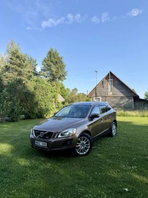 Brūns Volvo XC60 2010 Viļņa, ar dzinēja tilpumu 2.40 L un nobraukumu 304 tūkst. km par 10000 €, foto  vietnē AUTOMOTO.COM.LV
