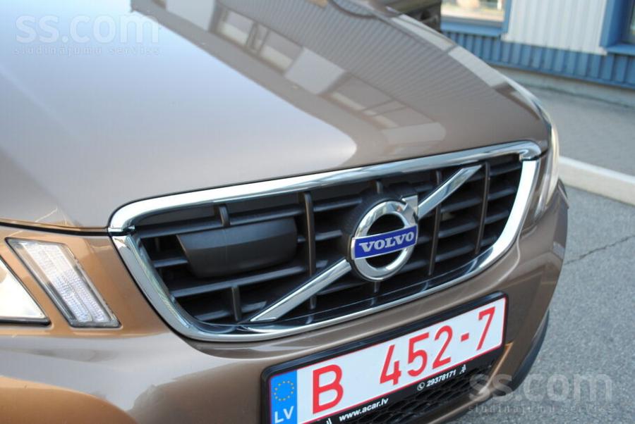 Brown Volvo XC60 2010 in Riga, with an engine capacity of 2.40 L and mileage of 302 thousand km for 9590 €, photo 24 on AUTOMOTO.COM.LV