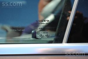 Brown Volvo XC60 2010 in Riga, with an engine capacity of 2.40 L and mileage of 302 thousand km for 9590 €, photo 35 on AUTOMOTO.COM.LV