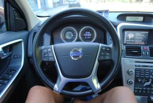 Brūns Volvo XC60 2010 Rīga, ar dzinēja tilpumu 2.40 L un nobraukumu 302 tūkst. km par 9590 €, foto 35 vietnē AUTOMOTO.COM.LV