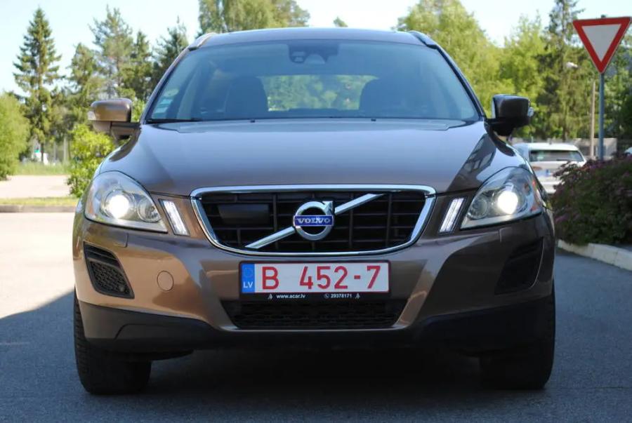 Brūns Volvo XC60 2010 Rīga, ar dzinēja tilpumu 2.40 L un nobraukumu 302 tūkst. km par 9590 €, foto 6 vietnē AUTOMOTO.COM.LV