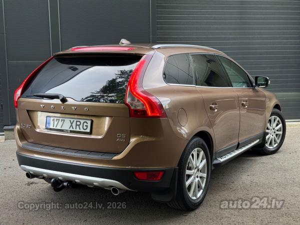Brown Volvo XC60 2010 in Tallinn, with an engine capacity of 2.40 L and mileage of 300 thousand km for 5299 €, photo 3 on AUTOMOTO.COM.LV
