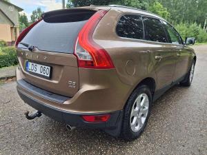 Brūns Volvo XC60 2010 Utena, ar dzinēja tilpumu 2.40 L un nobraukumu 291 tūkst. km par 7200 €, foto 4 vietnē AUTOMOTO.COM.LV