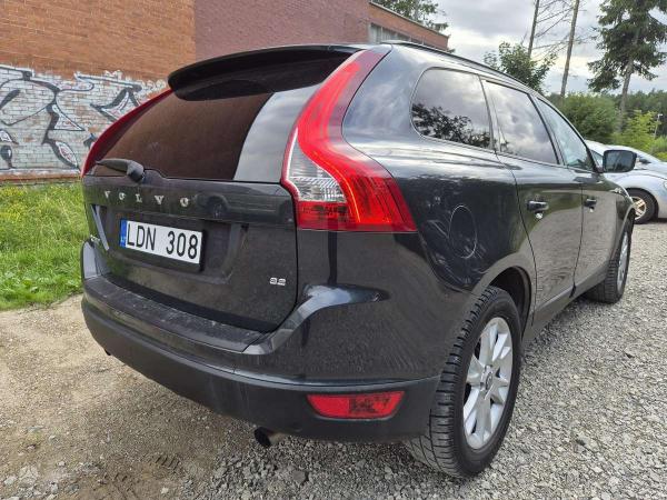 Brūns Volvo XC60 2010 Viļņa, ar dzinēja tilpumu 3.19 L un nobraukumu 139 tūkst. km par 7000 €, foto 6 vietnē AUTOMOTO.COM.LV