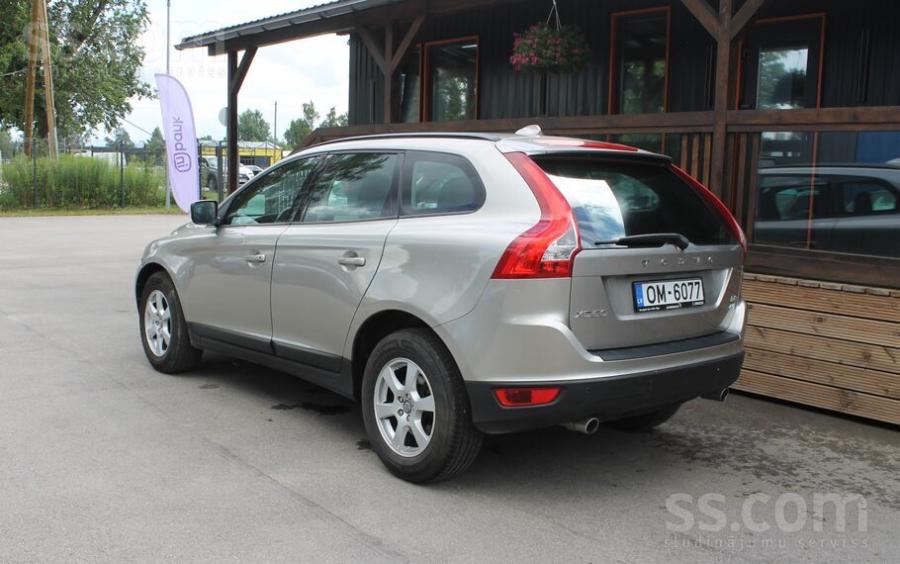 Brown Volvo XC60 2010 in Riga, with an engine capacity of 2.40 L and mileage of 0 thousand km for 7450 €, photo 11 on AUTOMOTO.COM.LV