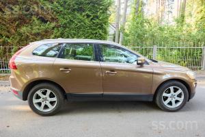 Brown Volvo XC60 2010 in Jurmala, with an engine capacity of 2.40 L and mileage of 258 thousand km for 5800 €, photo 10 on AUTOMOTO.COM.LV