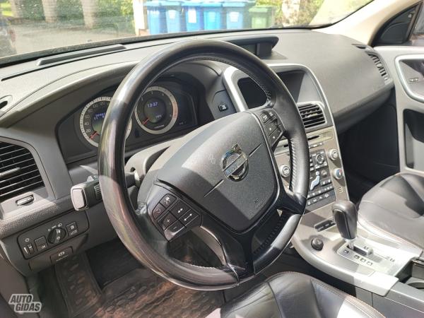 Brūns Volvo XC60 2010 Viļņa, ar dzinēja tilpumu 2.40 L un nobraukumu 311 tūkst. km par 6700 €, foto 8 vietnē AUTOMOTO.COM.LV