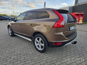Brūns Volvo XC60 2010 Rīga, ar dzinēja tilpumu 2.40 L un nobraukumu 275 tūkst. km par 9900 €, foto 5 vietnē AUTOMOTO.COM.LV