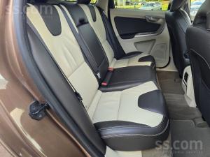 Brūns Volvo XC60 2010 Rīga, ar dzinēja tilpumu 2.40 L un nobraukumu 275 tūkst. km par 9900 €, foto 16 vietnē AUTOMOTO.COM.LV