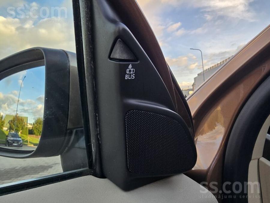 Brūns Volvo XC60 2010 Rīga, ar dzinēja tilpumu 2.40 L un nobraukumu 275 tūkst. km par 9900 €, foto 20 vietnē AUTOMOTO.COM.LV