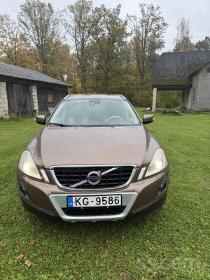 Brown Volvo XC60 2010 in Limbazi, with an engine capacity of 2.40 L and mileage of 421 thousand km for 5000 €, photo 1 on AUTOMOTO.COM.LV