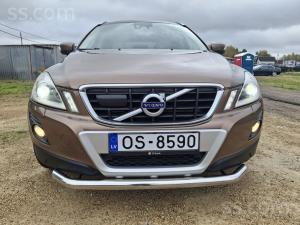 Brūns Volvo XC60 2010 Rīga, ar dzinēja tilpumu 2.40 L un nobraukumu 319 tūkst. km par 8495 €, foto 5 vietnē AUTOMOTO.COM.LV