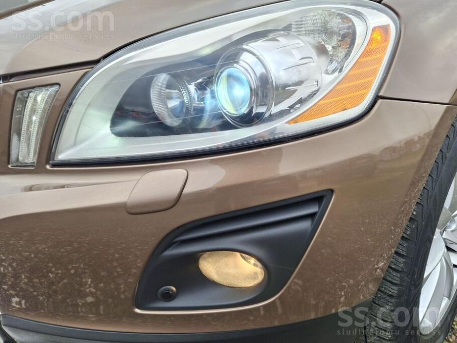Brūns Volvo XC60 2010 Rīga, ar dzinēja tilpumu 2.40 L un nobraukumu 319 tūkst. km par 8495 €, foto 6 vietnē AUTOMOTO.COM.LV