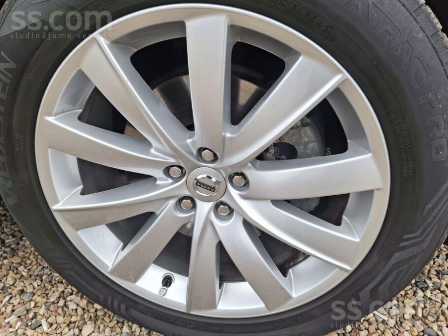 Brūns Volvo XC60 2010 Rīga, ar dzinēja tilpumu 2.40 L un nobraukumu 319 tūkst. km par 8495 €, foto 10 vietnē AUTOMOTO.COM.LV