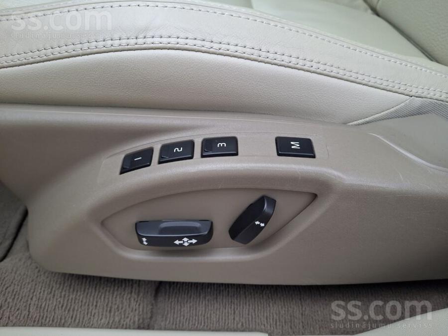 Brūns Volvo XC60 2010 Rīga, ar dzinēja tilpumu 2.40 L un nobraukumu 319 tūkst. km par 8495 €, foto 12 vietnē AUTOMOTO.COM.LV