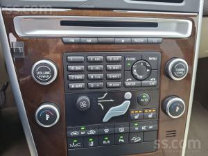 Brūns Volvo XC60 2010 Rīga, ar dzinēja tilpumu 2.40 L un nobraukumu 319 tūkst. km par 8495 €, foto 19 vietnē AUTOMOTO.COM.LV