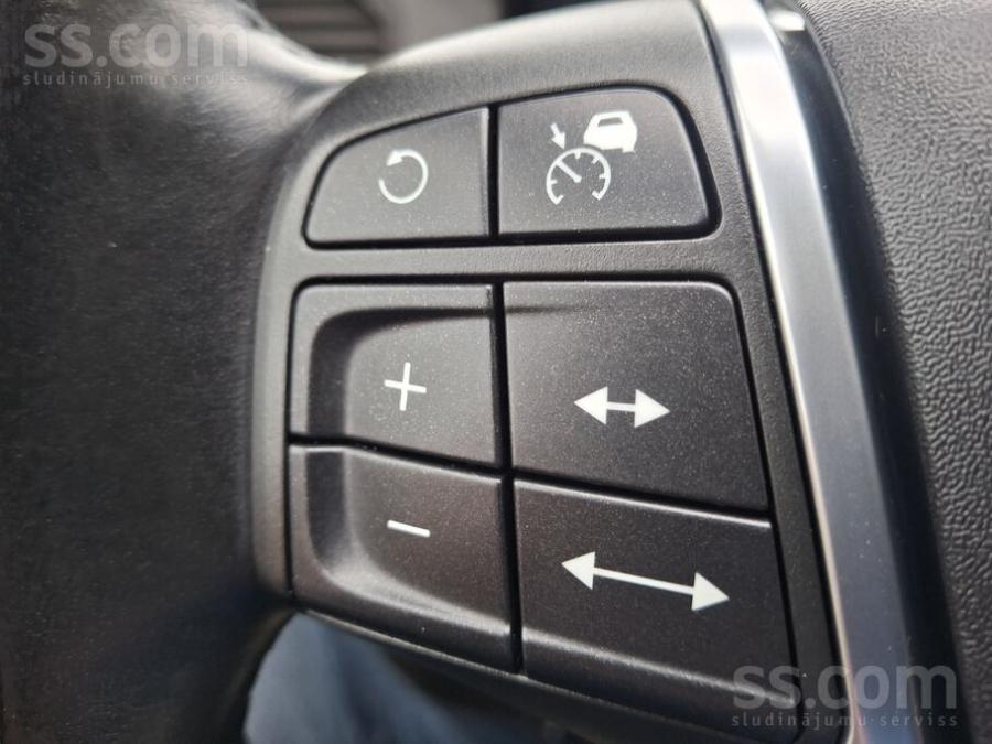 Brūns Volvo XC60 2010 Rīga, ar dzinēja tilpumu 2.40 L un nobraukumu 319 tūkst. km par 8495 €, foto 23 vietnē AUTOMOTO.COM.LV