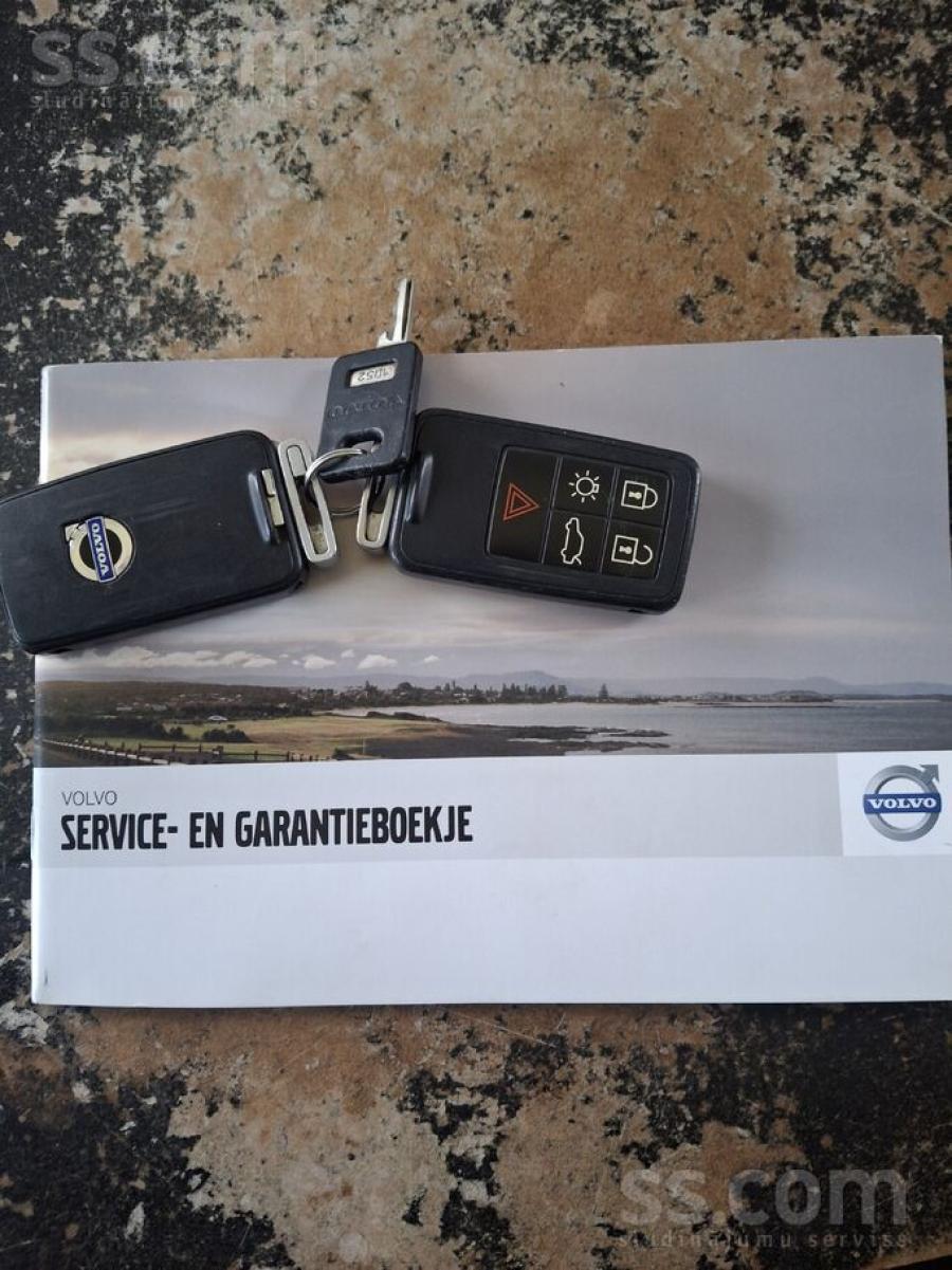 Brūns Volvo XC60 2010 Rīga, ar dzinēja tilpumu 2.40 L un nobraukumu 319 tūkst. km par 8495 €, foto 30 vietnē AUTOMOTO.COM.LV