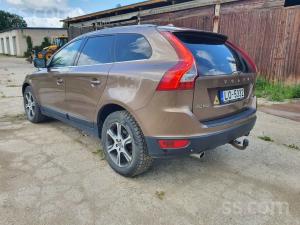 Brūns Volvo XC60 2011 Rēzekne, ar dzinēja tilpumu 2.40 L un nobraukumu 540 tūkst. km par 7850 €, foto 4 vietnē AUTOMOTO.COM.LV
