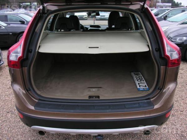 Brūns Volvo XC60 2011 Rīga, ar dzinēja tilpumu 2.40 L un nobraukumu 0 tūkst. km par 8350 €, foto 5 vietnē AUTOMOTO.COM.LV