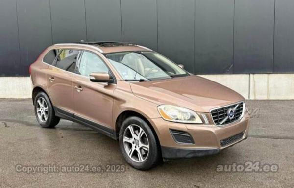 Brūns Volvo XC60 2011 Tallina, ar dzinēja tilpumu 2.40 L un nobraukumu 240 tūkst. km par 10990 €, foto 2 vietnē AUTOMOTO.COM.LV