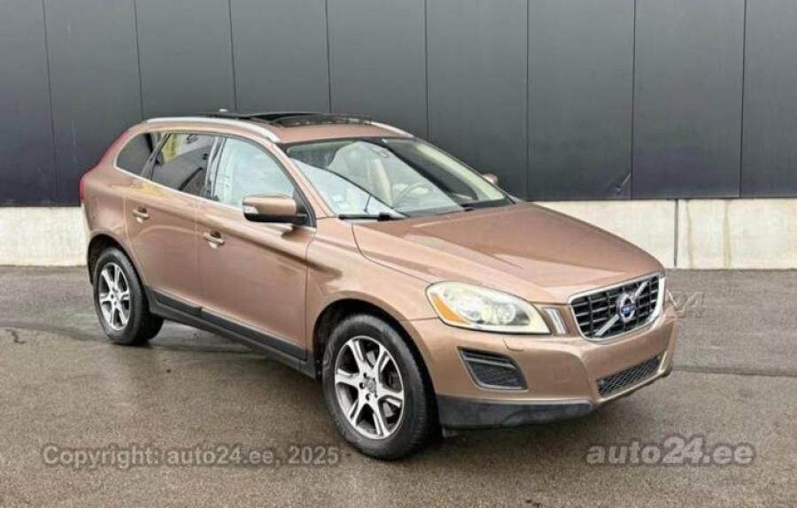 Brūns Volvo XC60 2011 Tallina, ar dzinēja tilpumu 2.40 L un nobraukumu 240 tūkst. km par 10990 €, foto 2 vietnē AUTOMOTO.COM.LV