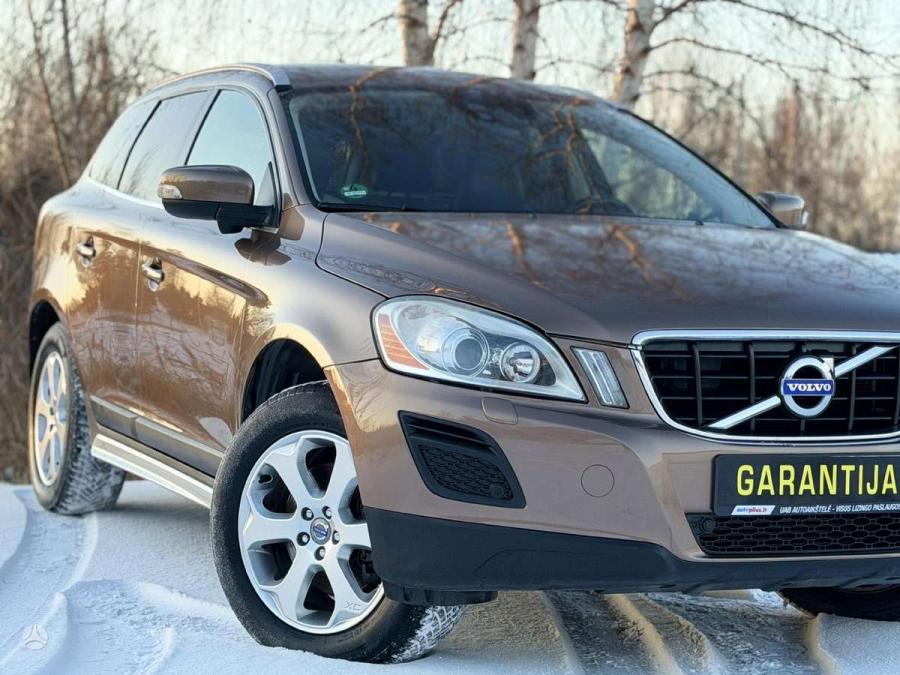Brūns Volvo XC60 2011 Šauļi, ar dzinēja tilpumu 2.40 L un nobraukumu 262 tūkst. km par 10999 €, foto 15 vietnē AUTOMOTO.COM.LV