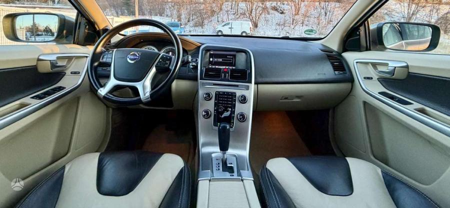 Brūns Volvo XC60 2011 Šauļi, ar dzinēja tilpumu 2.40 L un nobraukumu 262 tūkst. km par 10999 €, foto 20 vietnē AUTOMOTO.COM.LV