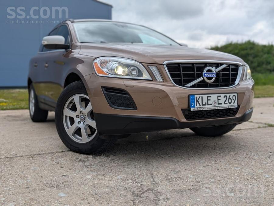 Brūns Volvo XC60 2011 Rīga, ar dzinēja tilpumu 2.40 L un nobraukumu 320 tūkst. km par 7800 €, foto 1 vietnē AUTOMOTO.COM.LV