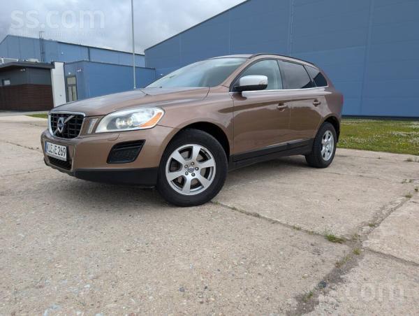 Brūns Volvo XC60 2011 Rīga, ar dzinēja tilpumu 2.40 L un nobraukumu 320 tūkst. km par 7800 €, foto 6 vietnē AUTOMOTO.COM.LV