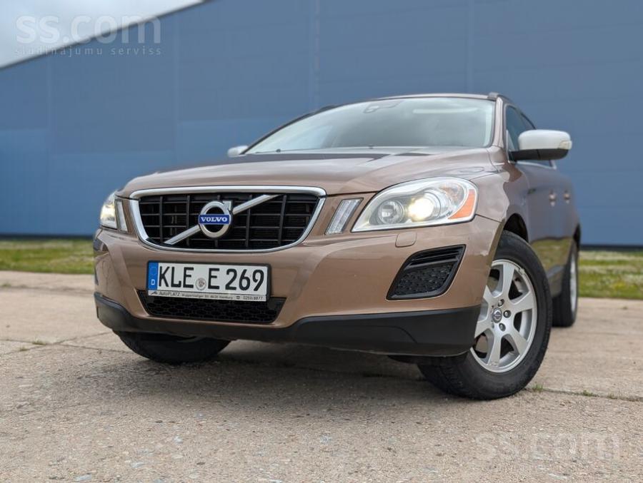 Brūns Volvo XC60 2011 Rīga, ar dzinēja tilpumu 2.40 L un nobraukumu 320 tūkst. km par 7800 €, foto 9 vietnē AUTOMOTO.COM.LV